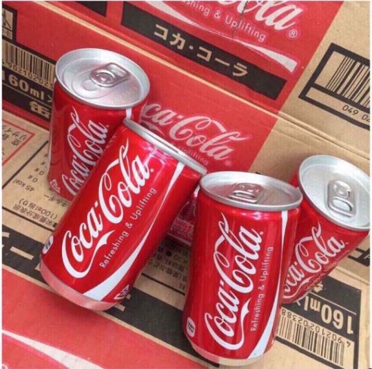Coca Nhật 160ml Mini Thùng 30 Lon - Thỏa Mãn Cơn Khát Mùa Hè?